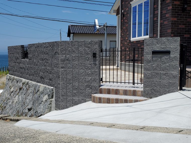 化粧ブロック｜エクシスランド 株式会社エクシス